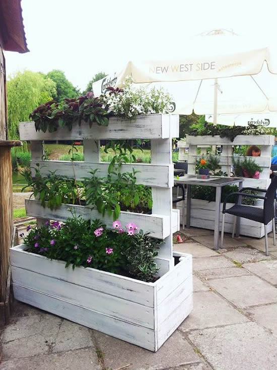 30 υπέροχες diy κατασκευές με παλέτες για τον κήπο σας - Tospitakimou.gr
