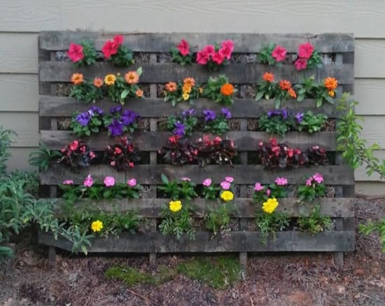 30 υπέροχες diy κατασκευές με παλέτες για τον κήπο σας - Tospitakimou.gr